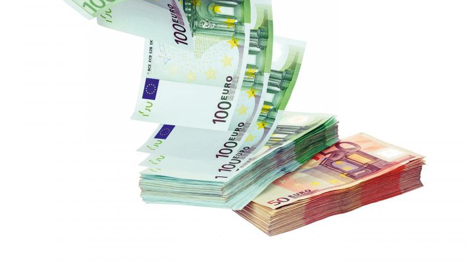 Vse nared za vstop bank v Alpino