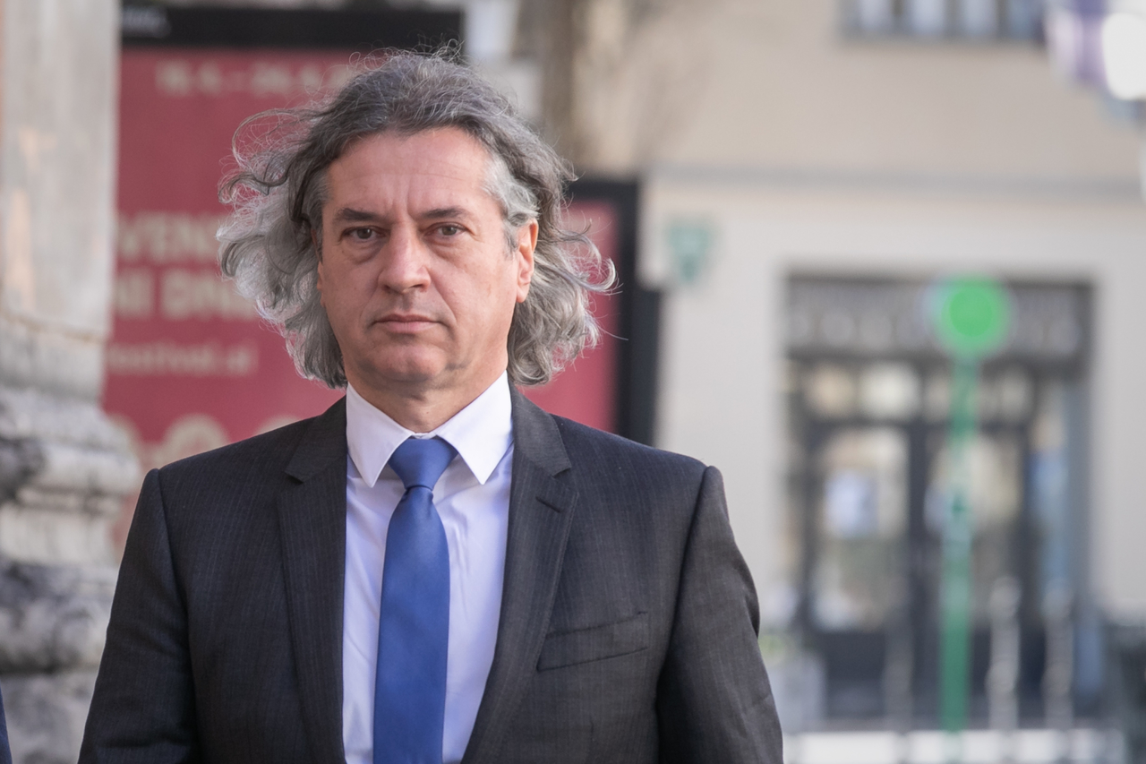 Volitve 2022: kdo bi uvedel davek na nepremičnine