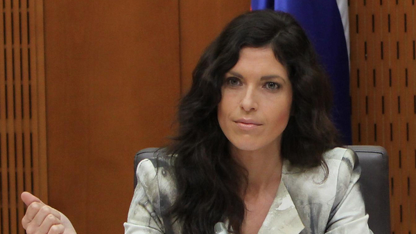 Profesorja Juhart in Grilc, poslanka Eva Irgl, svetovalec Branko Žibret ...