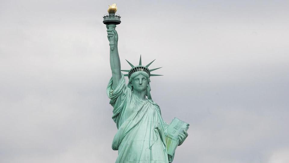 Američani se zadolžujejo na evropskih trgih