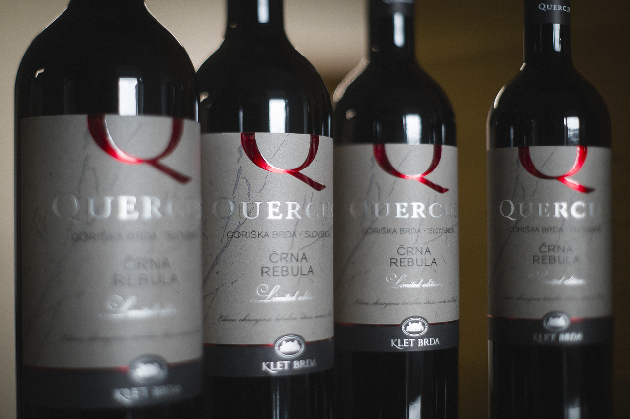 Črna rebula – rdeča identiteta Goriških brd?