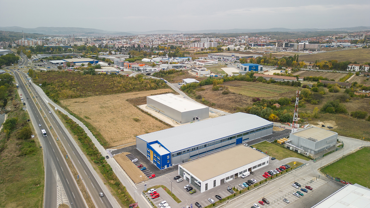 Kovintrade v Srbiji odprl novo skladišče in pisarne