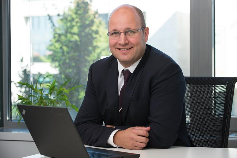 Robotska avtomatizacija procesov ali RPA – kaj je to in kako jo vpeljati