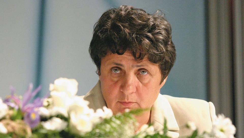 Lestvica: To so notarji z največ prihodki!