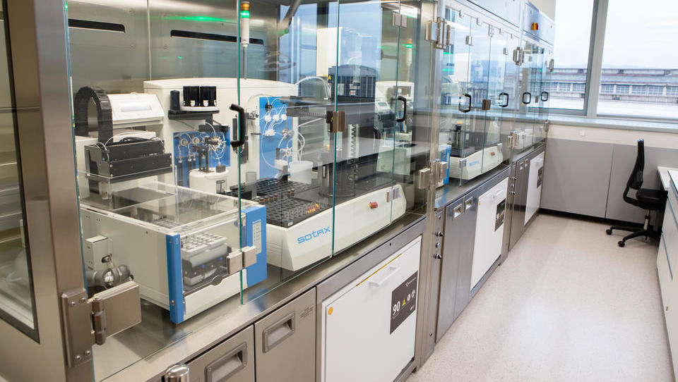 V Leku odprli prvi popolnoma avtomatiziran analitski laboratorij
