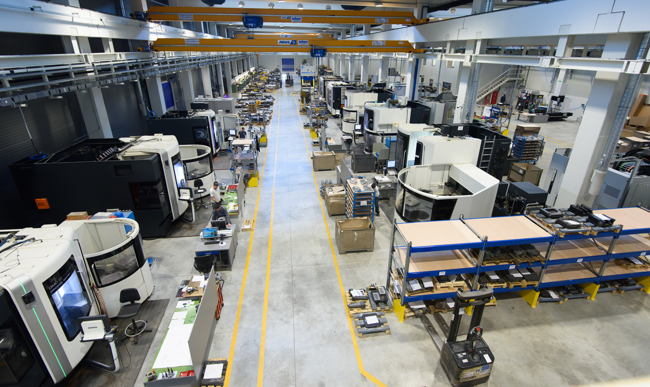 LTH Castings, ki dela za BMW in Mercedes, končal eno največjih ...