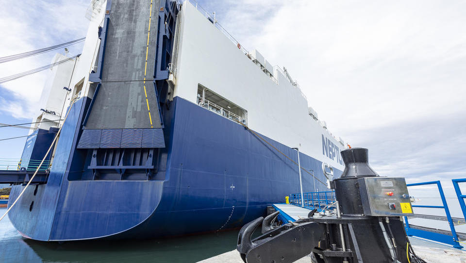 Igor Masten, Aleš Groznik: Z neizgradnjo drugega tira bi na leto ...