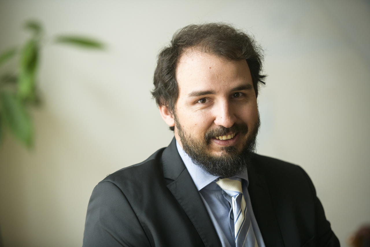 Ko se denar seli v blockchain, kaj še ostane bankam?