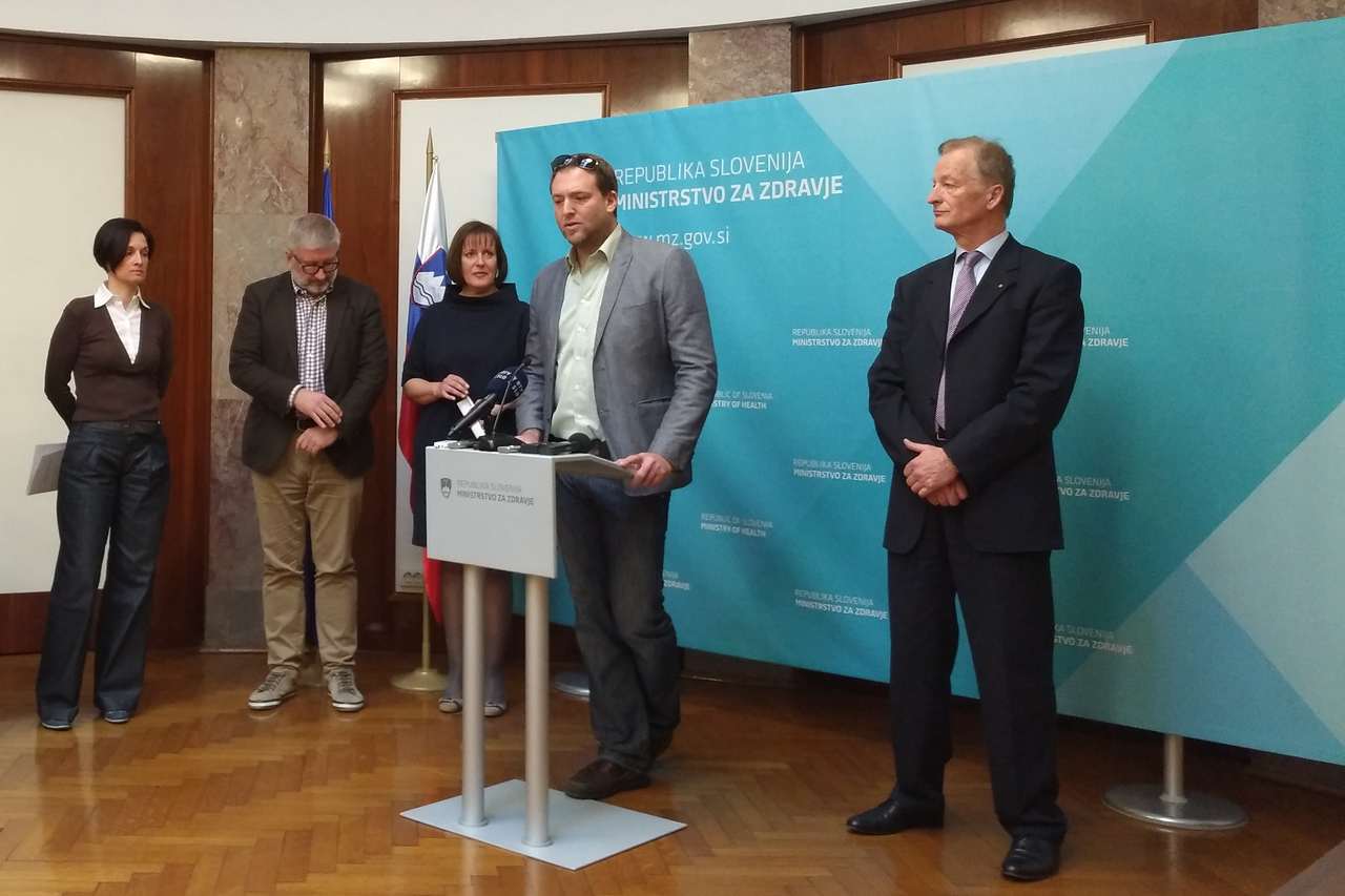 Letos 450 mest za specializacije zdravnikov, toliko sistem zmore