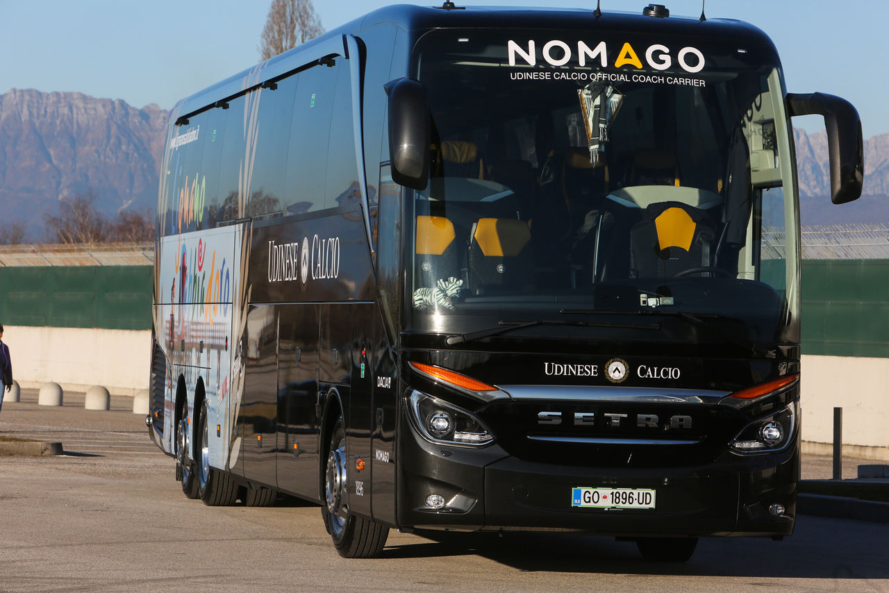 Nomago v Italiji prevaža nogometaše, turiste, potnike v javnem prometu ...