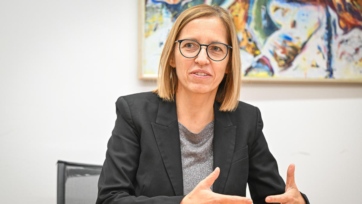 Prevolnik Rupel: Prepoved vseh arom v elektronskih cigaretah, razen ...