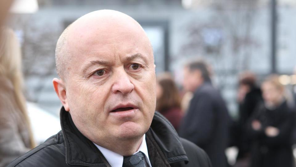 Rastoder prodaja Stožice. Kaj pravzaprav želi?