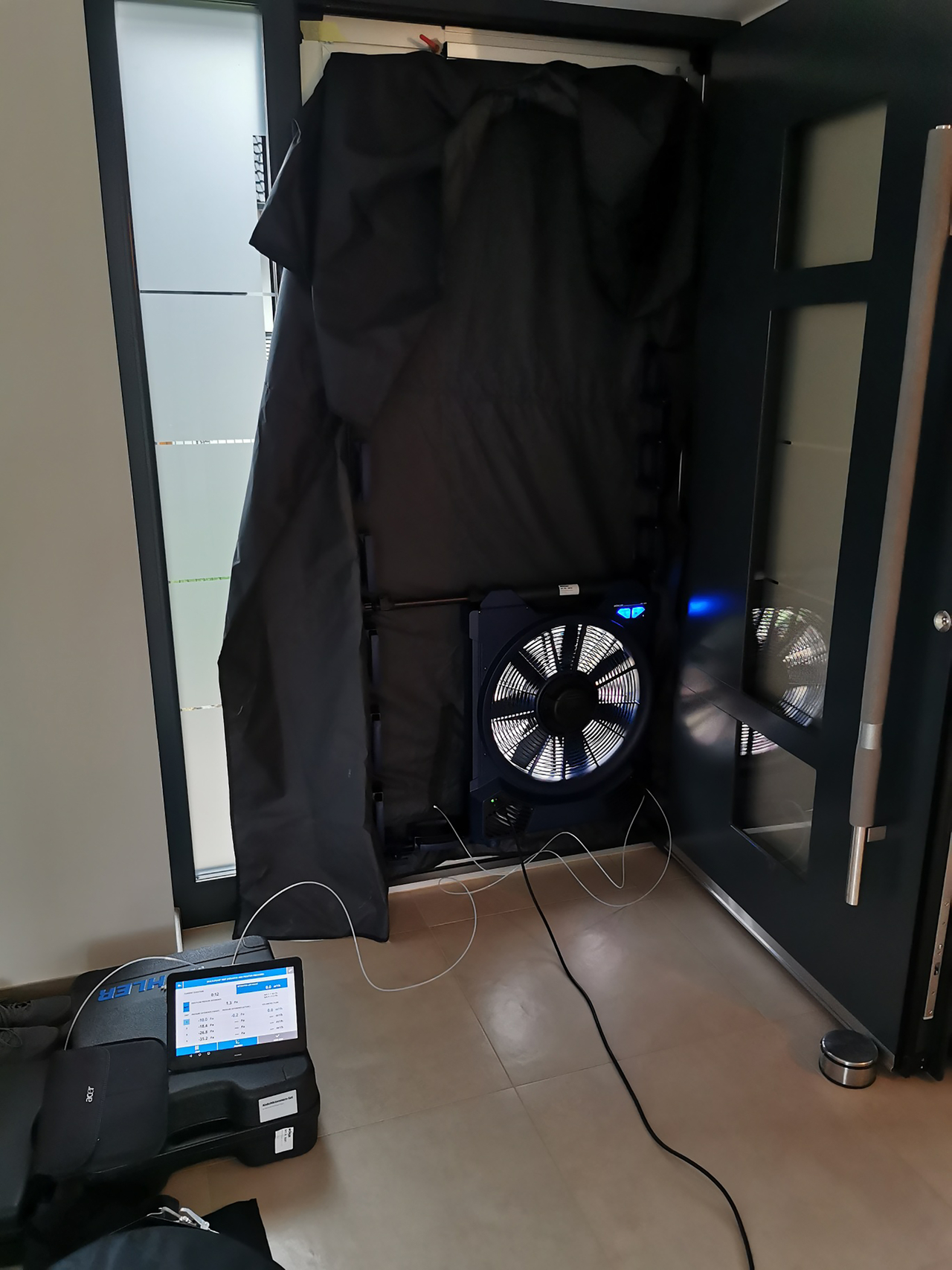 Zrakotesna montažna hiša – ja, prosim