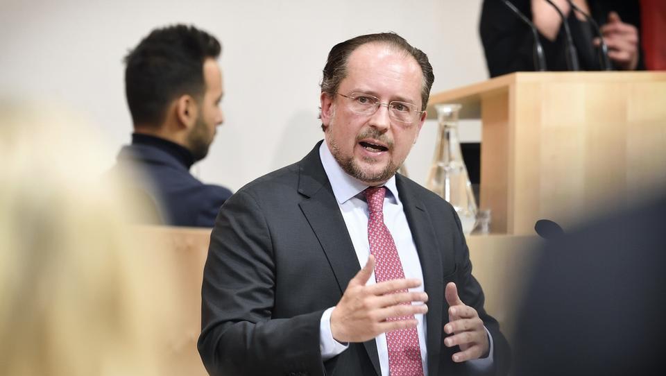 Avstrija dobila novega kanclerja, Linhart novi zunanji minister