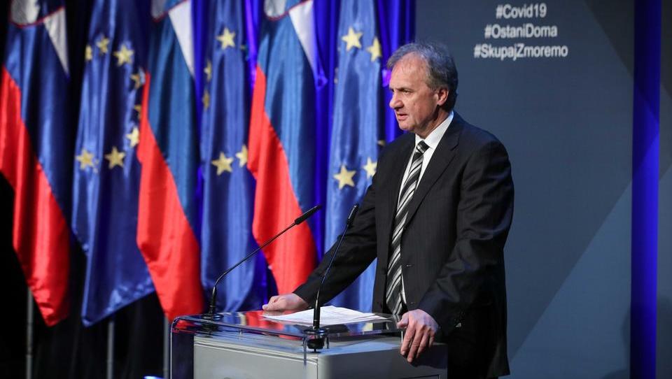 Ivan Simič predlaga: Če boste imeli delnice 15 let, ne bo davka; dvig ...