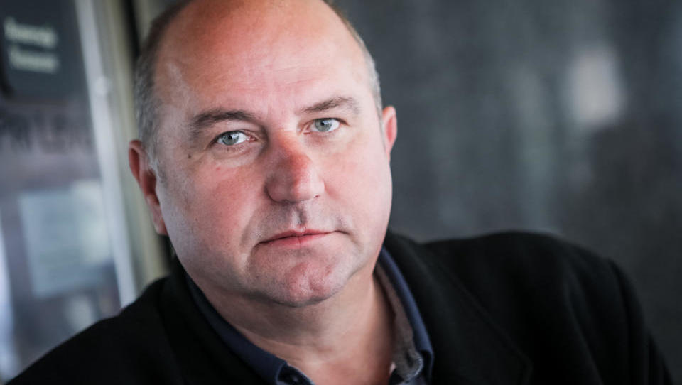 Kaj vse krši direktor Robert Urleb, ko ne razglasi insolventnosti ...