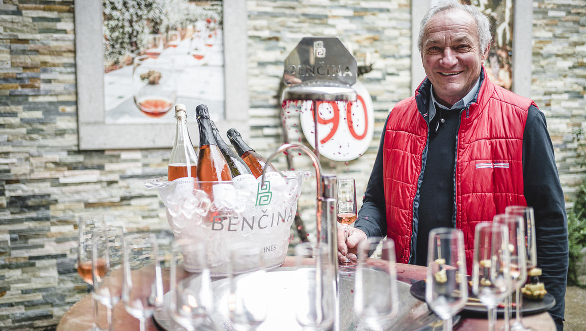 Pri Benčinovih se venomer kaj "čudnega" dogaja