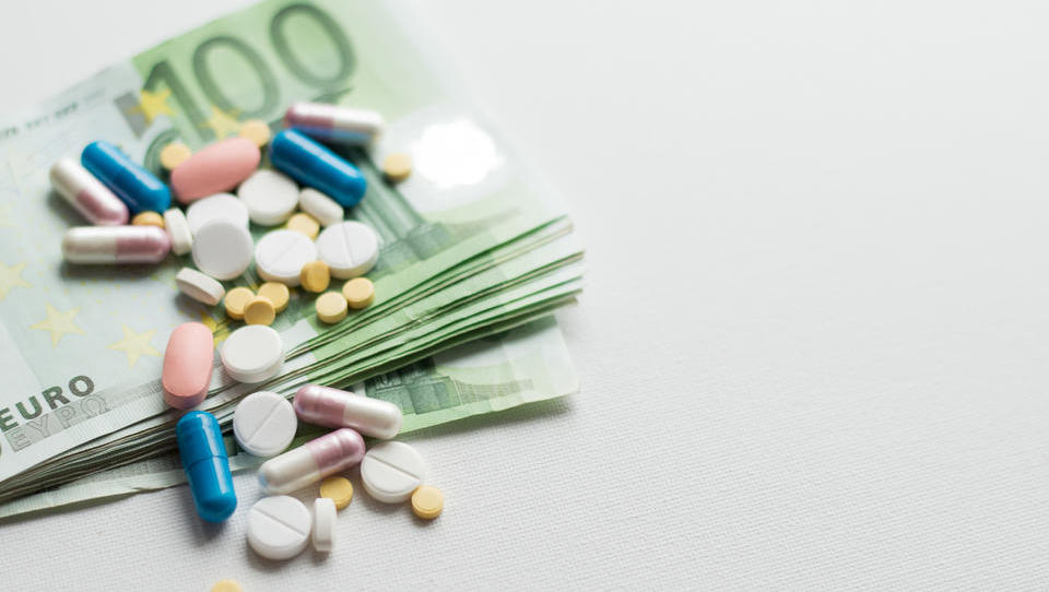 Generična zdravila in spremembe predpisov o razvrščanju predpisovanju ...