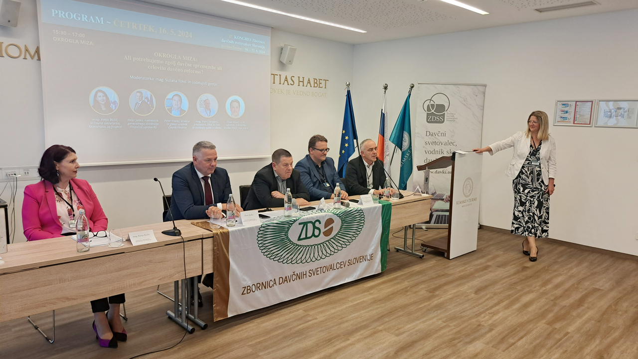 Katja Božič, MF: Plače so res zelo obremenjene, a če bi jih ...