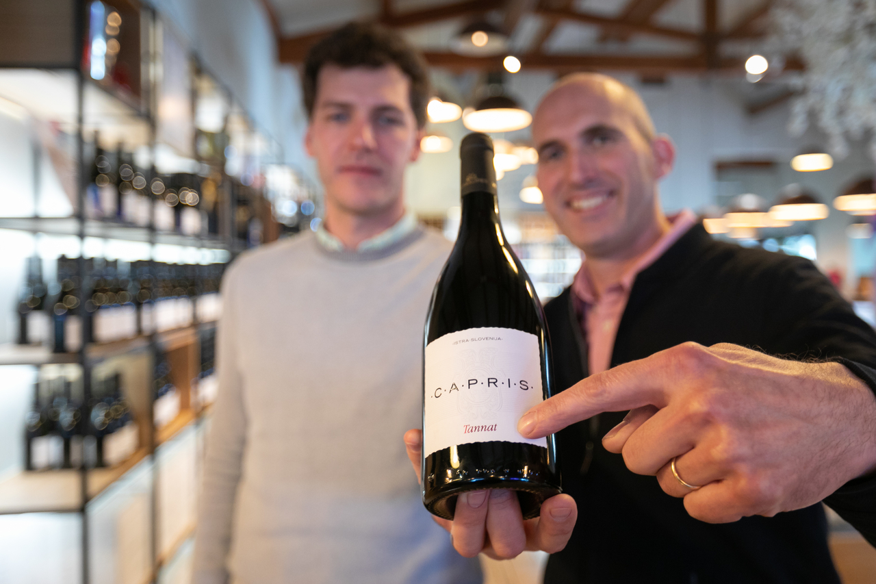 Prenovljena linija Capris in še veliko več iz Vinakopra v Pen klubu