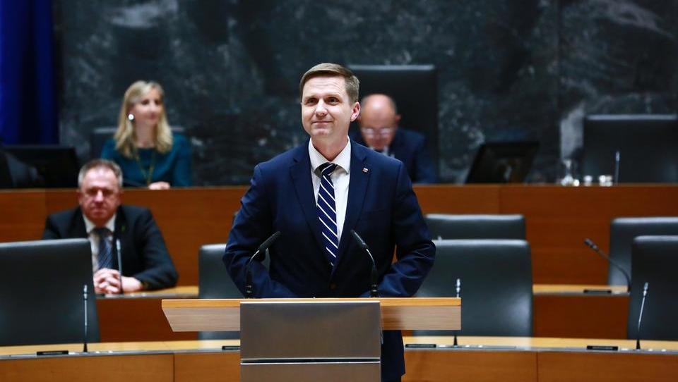 Igor Zorčič je novi predsednik državnega zbora, kdo so kandidati za ...